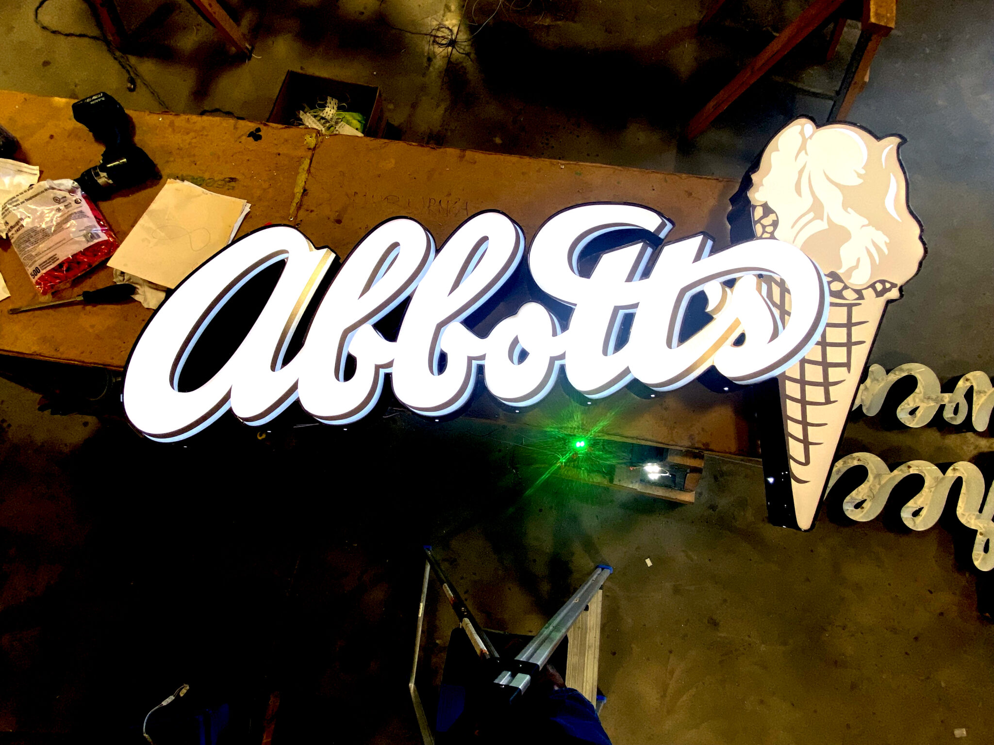 Contour Channel | Signfab